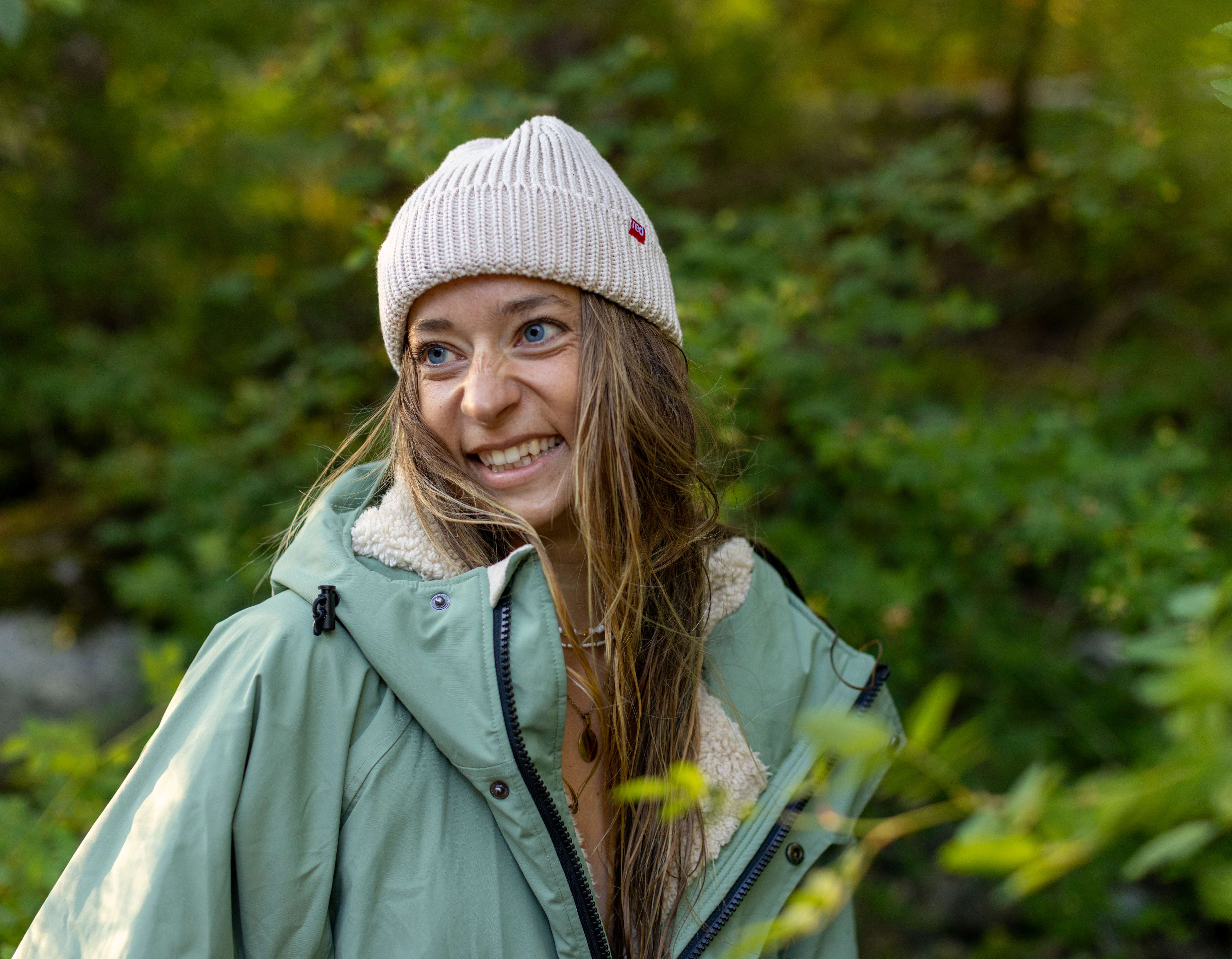 How To Style A Beanie - Tips For Winter Adventurers – Red Equipment Canada